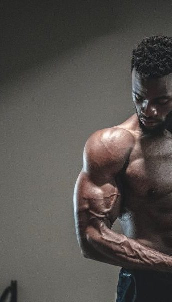 Top 3 shoulder exercises to build bigger shoulders. - Omni List